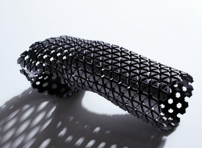 student-developed medical cast is made from plant extracts, recycled ...