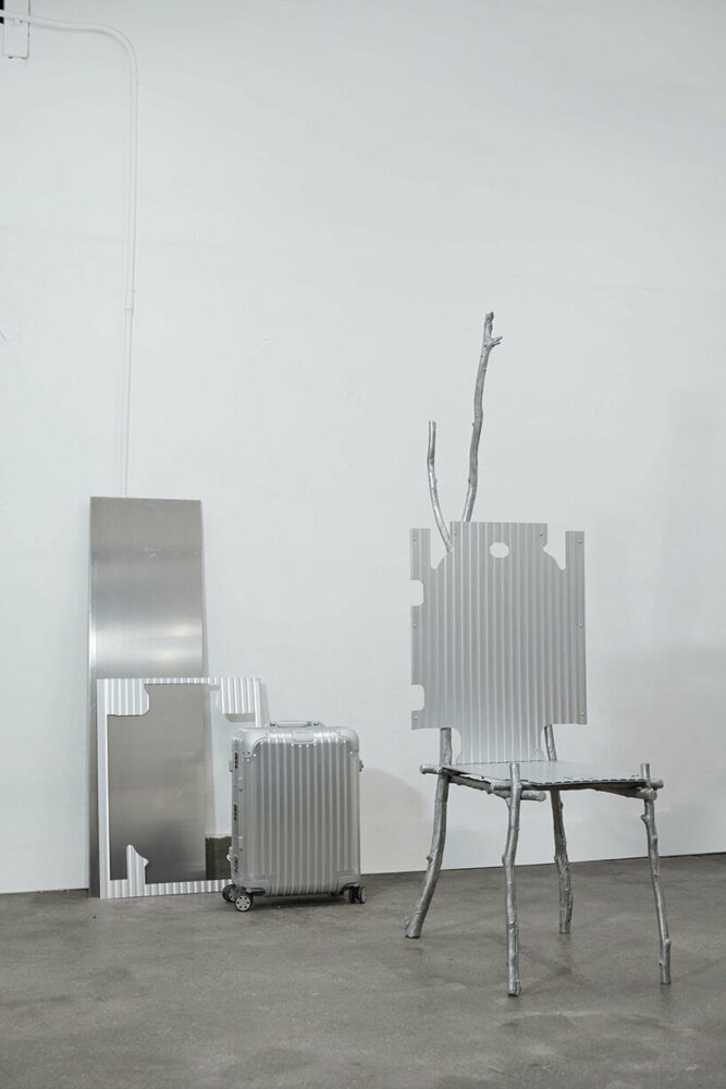 lee sisan's chair is made of RIMOWA's luggage pieces + cast aluminum ...