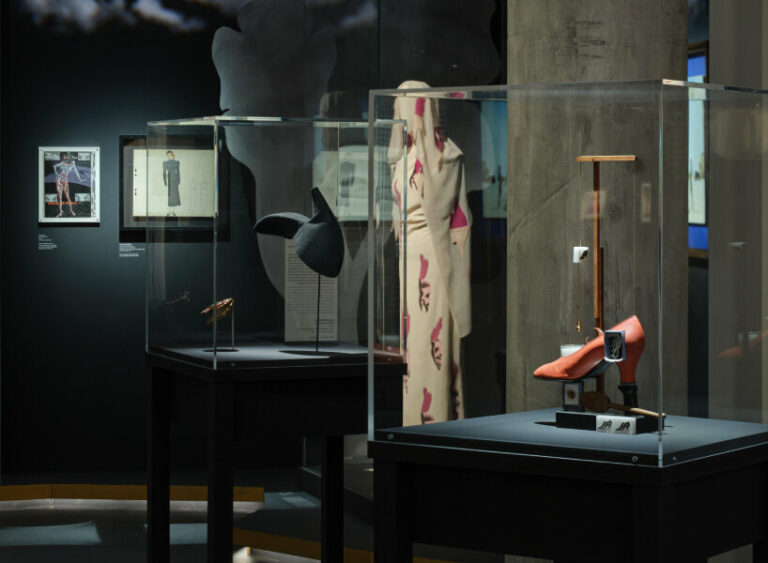 ‘the surreal world of elsa schiaparelli’ exhibits the italian ...
