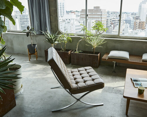 design blitz finishes comcast office in red