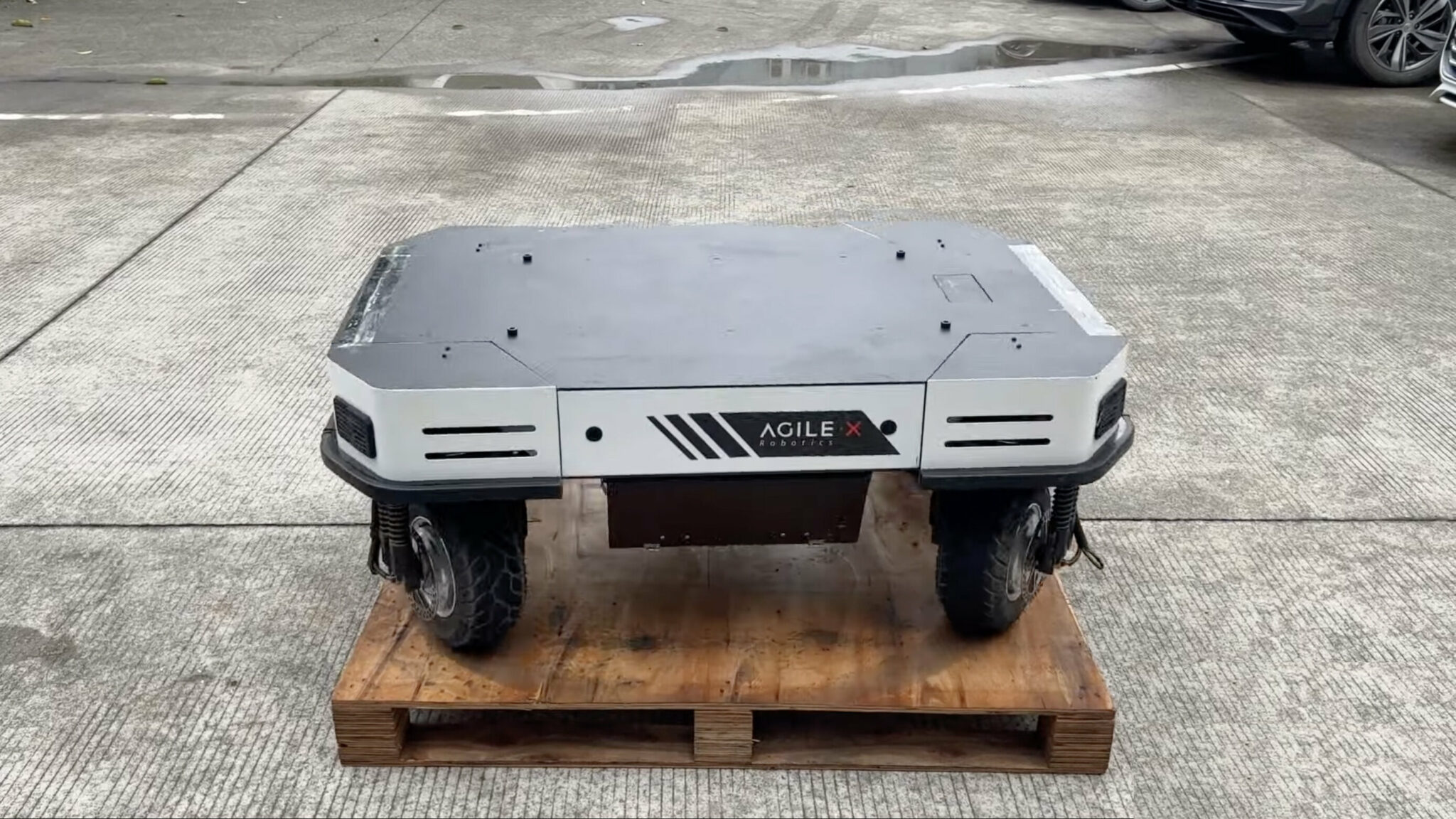 AgileX's omni-directional robotics RANGER is launching soon