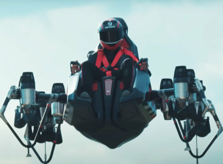 flying chair ‘jetracer’ travels up to 250km/h with 10 micro-turbojets