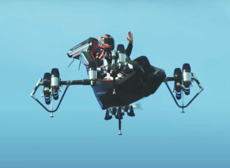 flying chair ‘jetracer’ travels up to 250km/h with 10 micro-turbojets