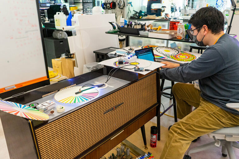 FUTURE LIFE FACTORY - panasonic retrofits 1960s stereo system