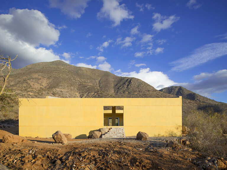 pezo von ellrichshausen's 'raem house' surrounds a sunlit courtyard