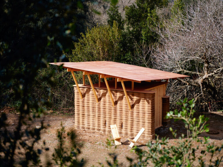 IAAC constructs 3D-printed building in spain using earth, aloe, egg ...