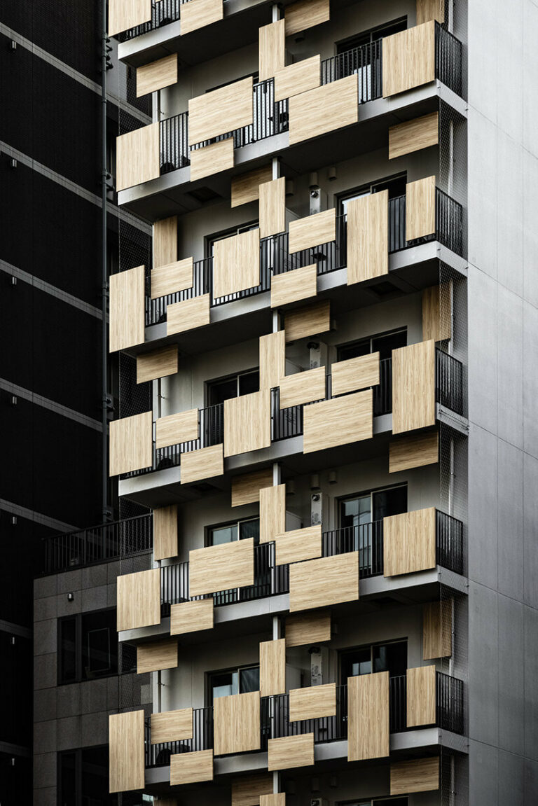 aluminum panels printed on wood pattern tetris-up the facade of kengo ...