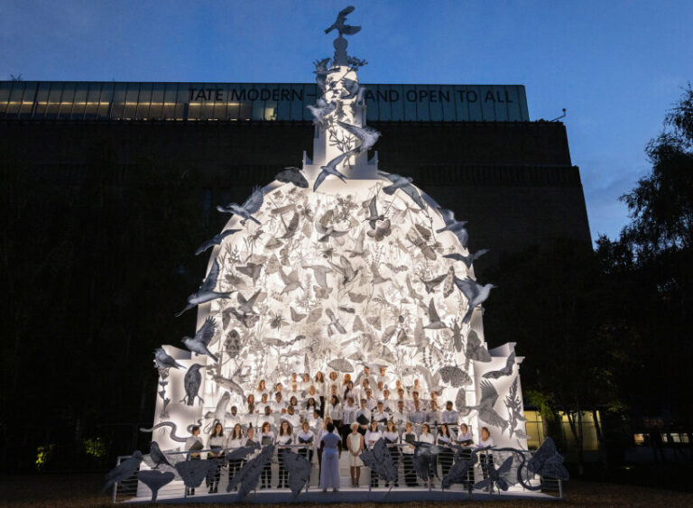 es devlin draws 243 endangered species for her illuminated dome ‘come ...