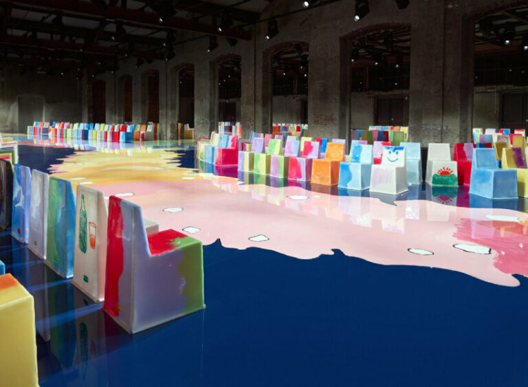 gaetano pesce individually designs 400 chairs dipped in colored resins ...