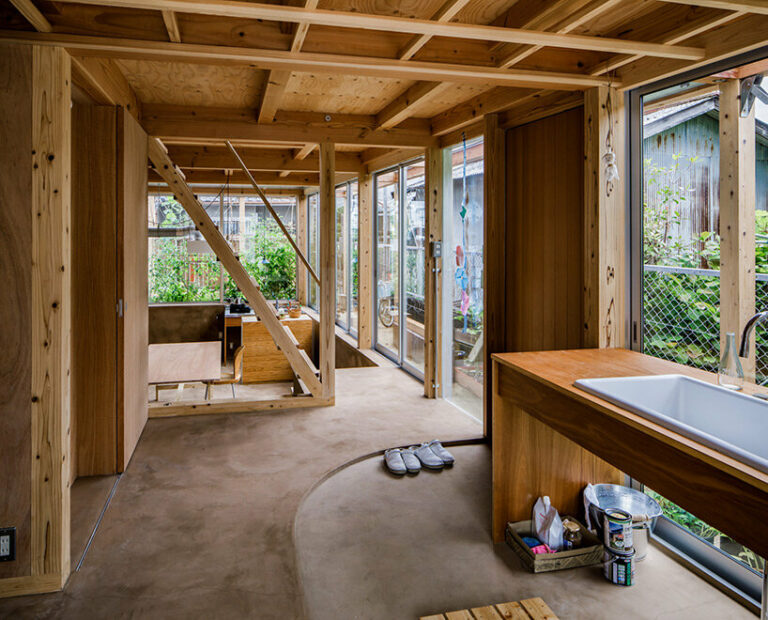 nLDK builds 'edible house' that grows alongside its vegetable garden in ...
