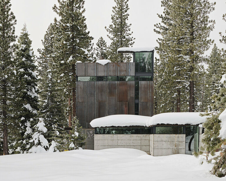 olson kundig's analog house weaves among wooded california site