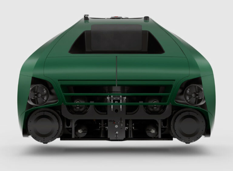 submersible ‘u-boat worx NEMO’ brings riders 330 feet below the sea