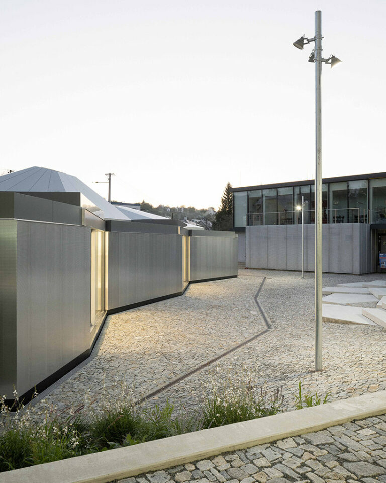 chybik + kristof completes research center for modular design