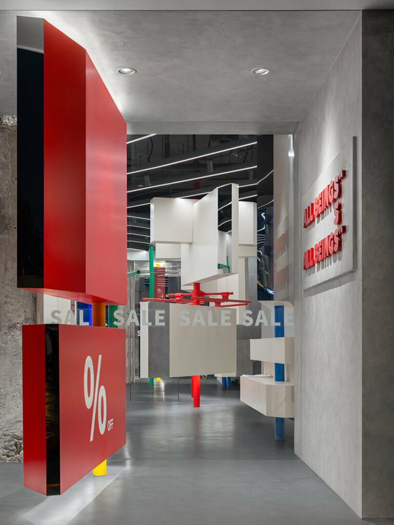 alternating patterns energize retail interior by ROOI in shanghai