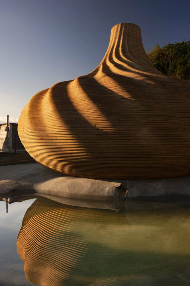 step inside kengo kuma's seashell-inspired 'SAZAE' sauna
