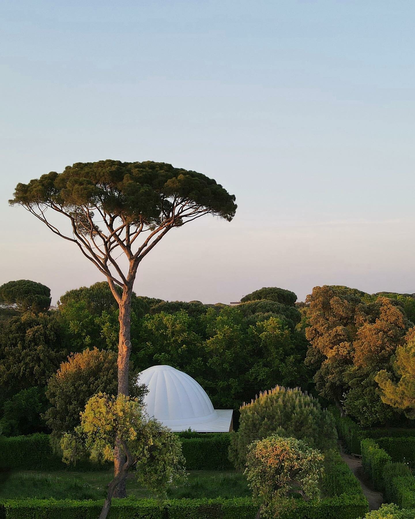 WALD's pavilion superimposes agora + cupola archetypes in rome