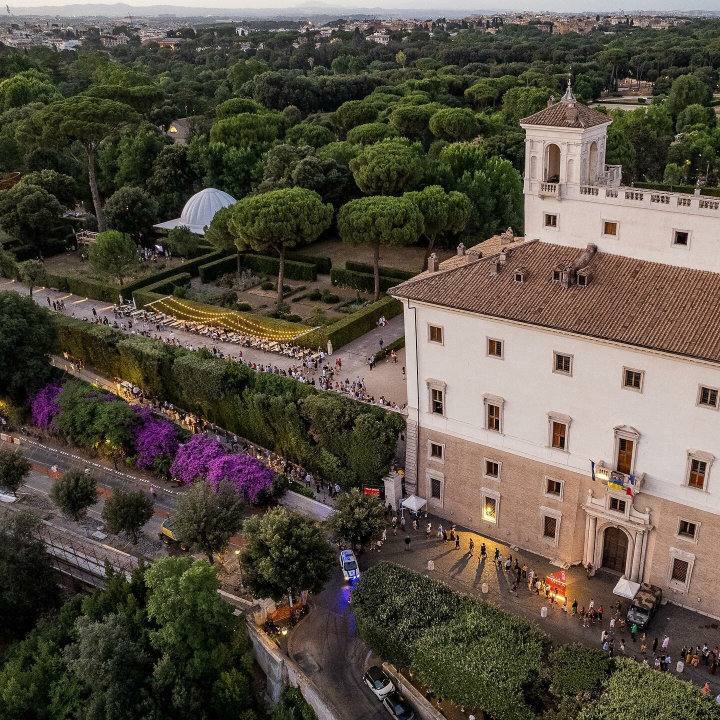 WALD's pavilion superimposes agora + cupola archetypes in rome