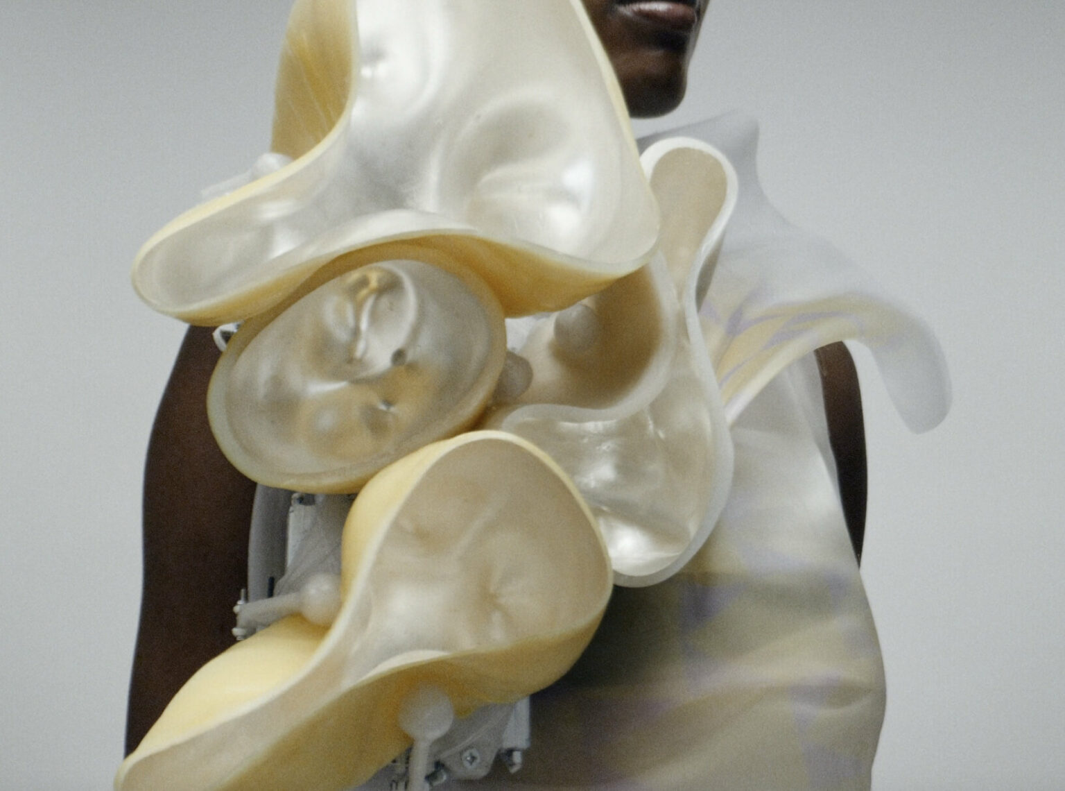 ying gao creates new robotic garments simulating virtual clothing