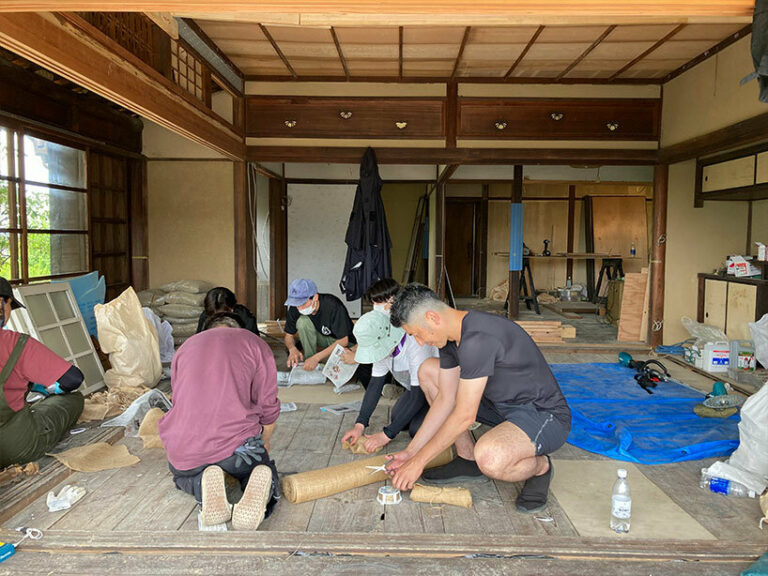 schemata architects strips away old house to reveal its aged charm