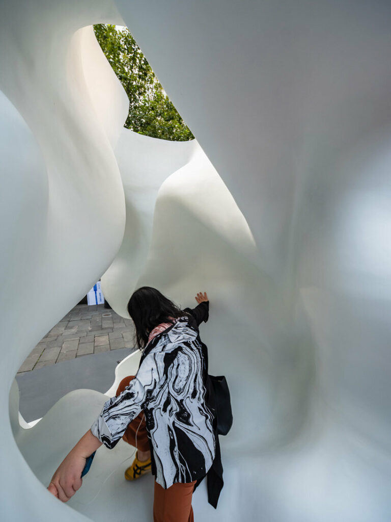 atelier ping jiang | EID arch sculpt a fluid 'micronature' in shanghai