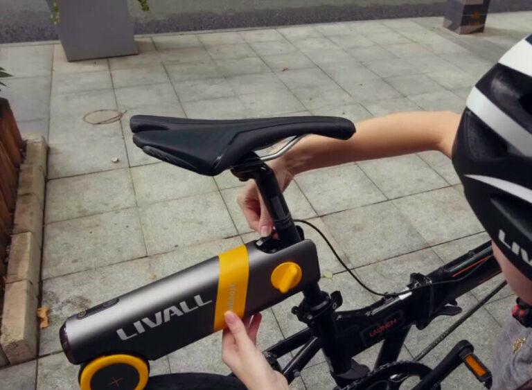 portable 'pikaboost' electrifies any bike in under 30 seconds