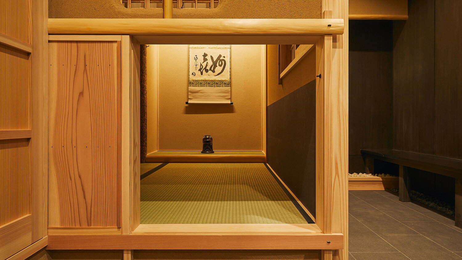 sunaba's zen japanese tearoom fosters sense of spirituality in tokyo