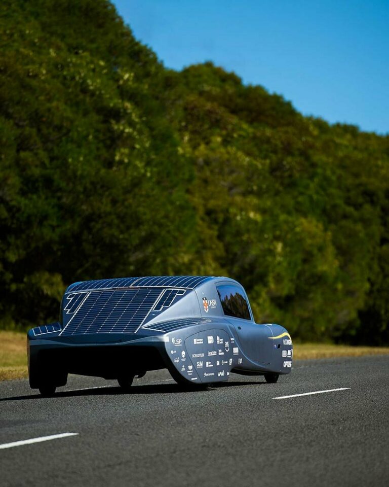 sunswift 7 is the fastest solar-powered race car over 1000km