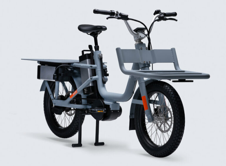 CAKE’s versatile & heavy-duty e-bike 'åik' features modular parts for a multipurpose ride