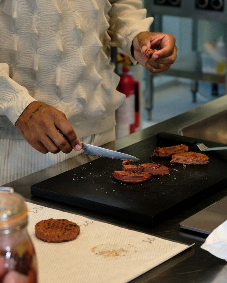 ex-NOMA fermentation chief 'david zilber' cooks up food with bacteria ...