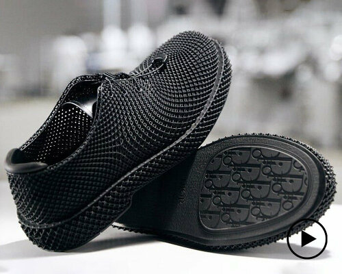 erwina ziomkowska: pinned shoes