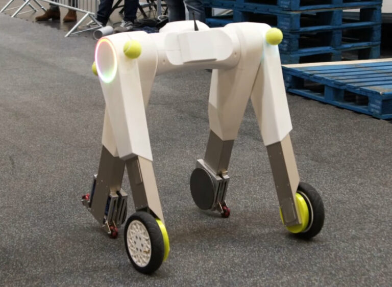 four-legged 'evoBOT' transports goods and packages without anyone's help