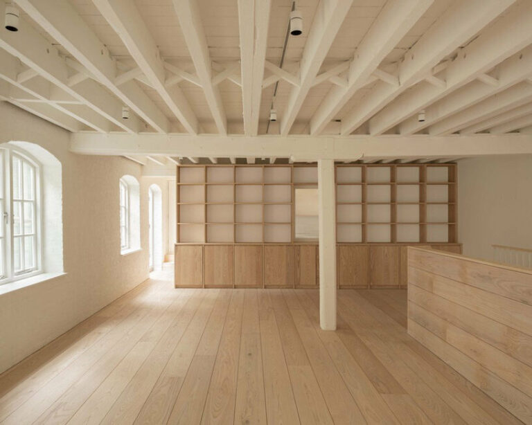 giles reid architects draws natural light into renovated 18th-century ...