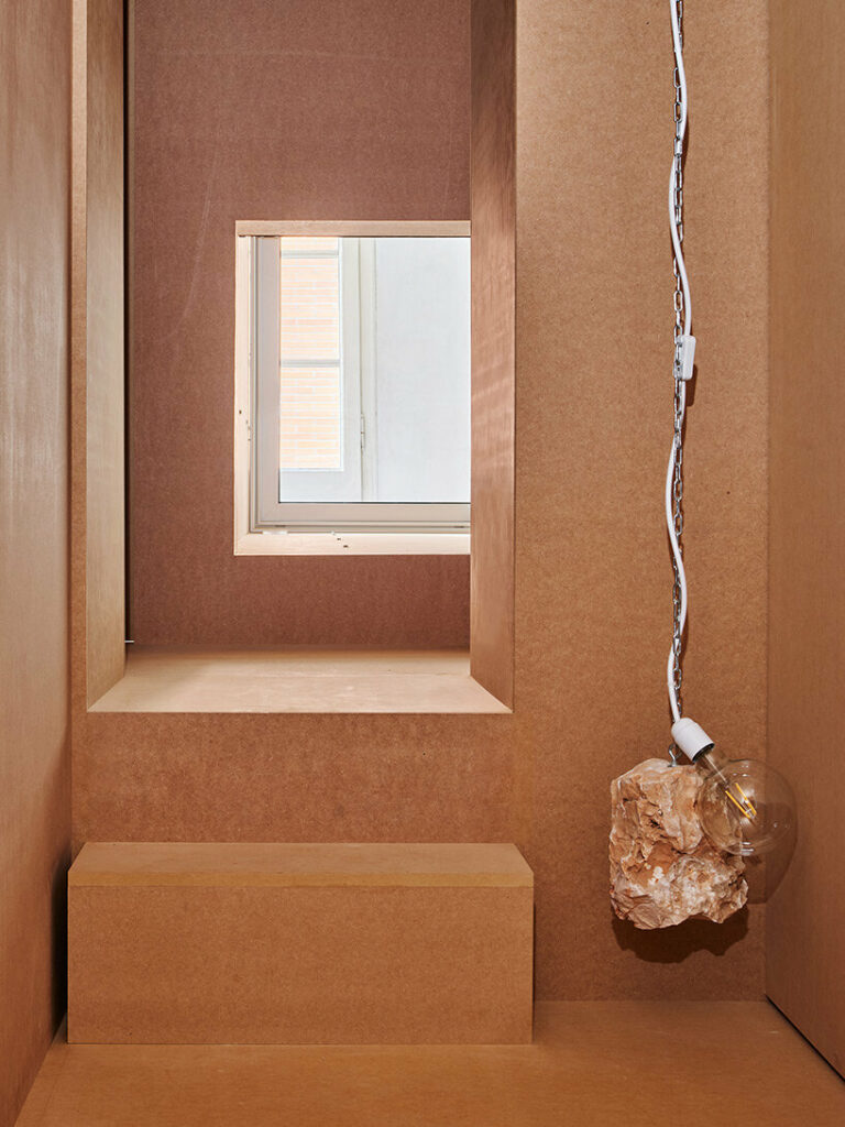 TAKK exposes old partitions + electrical installations in energy ...