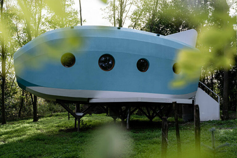 hello wood's jet house turns children's fantasies into reality