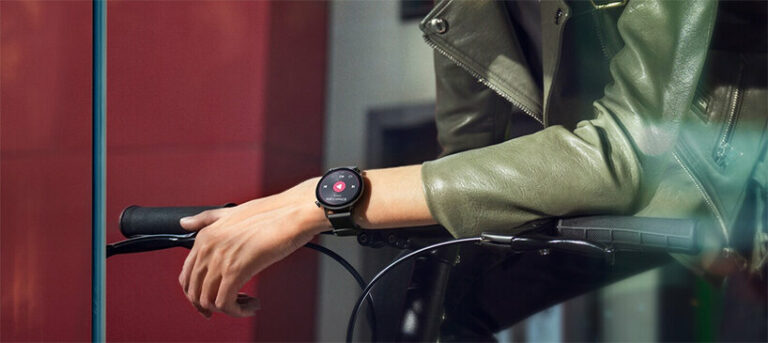 huawei's gt cyber smartwatch for fashionable fitness tracking