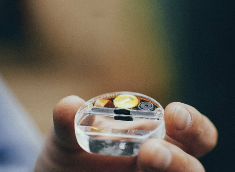 monocle is the world's smallest AR device that clips onto your glasses monocle is the world's smallest AR device that clips onto your glasses