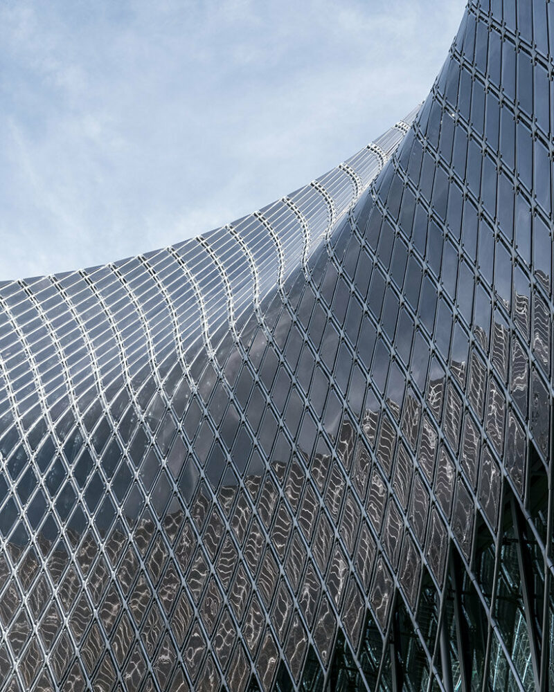 michele de lucchi + AMDL circle wrap novartis center with self-powered ...