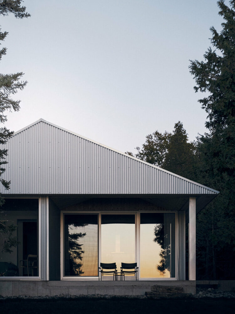'devil's glen' by studioAC celebrates the canadian farmhouse