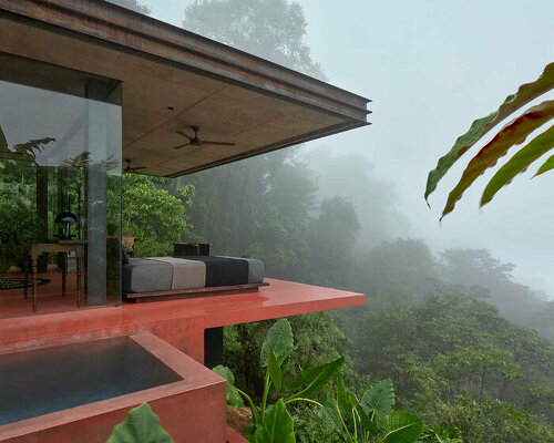 zU-studio's private house in costa rica resembles a flying bird
