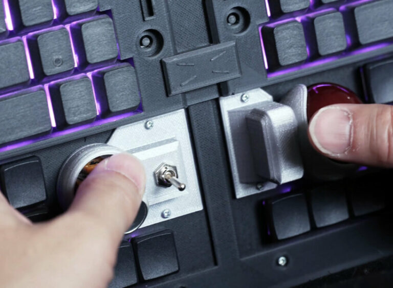 transformable winged keyboard 'grabshell' folds into a game-ready ...