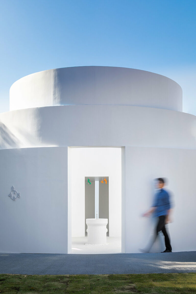 T2P architects sculpts three-layered circular plaza in japan