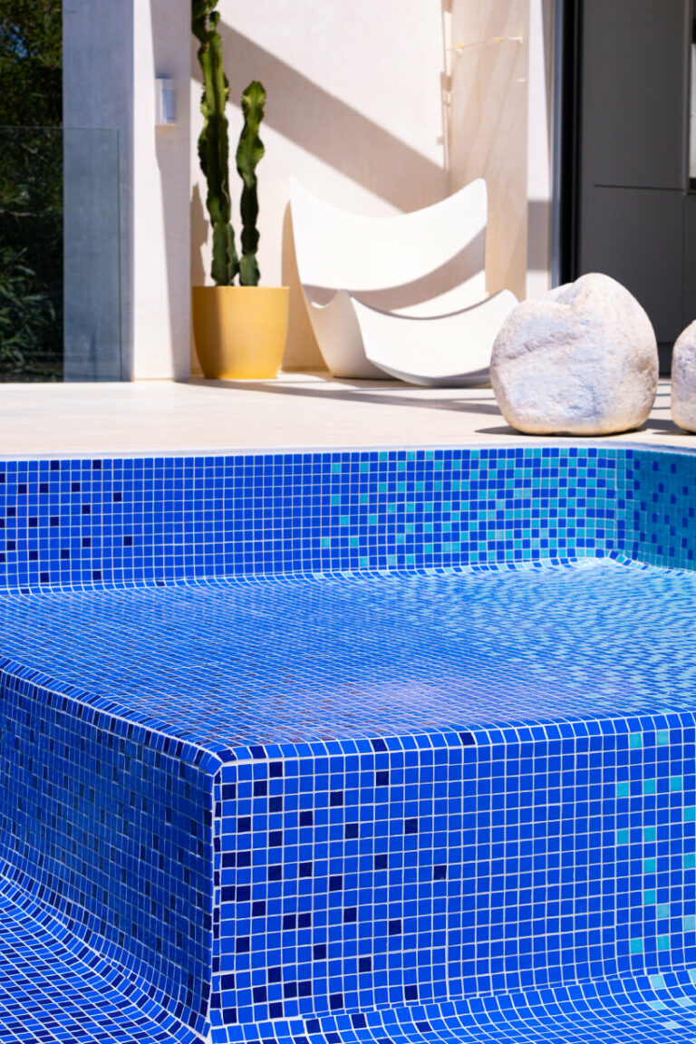 felipe pantone pixelates residential swimming pool with 130,000 rainbow ...