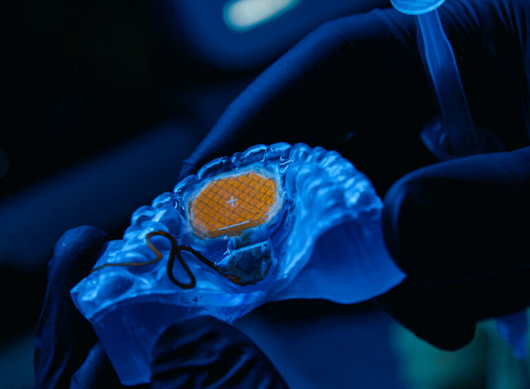 meet mouthpad^, a mouthpiece with trackpad that fully controls devices using tongue