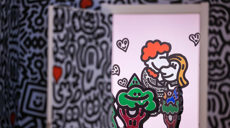 immerse yourself in mr. doodle's black & white world at his first solo ...