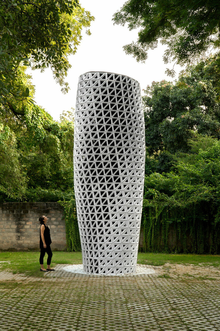 VERTO: a multidirectional air purification tower in new delhi
