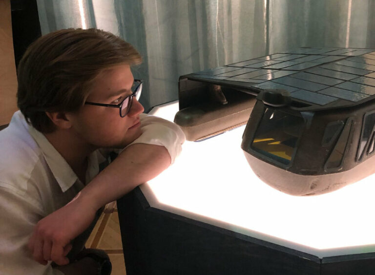'blue nomad' floating habitat weaves flax fiber into shelter on water ...