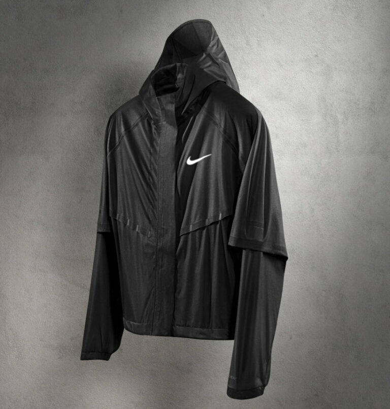 NIKE aerogami jacket has automatic air vents that close & open to keep ...
