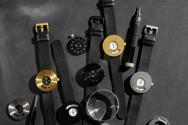 REAL TIME watch comes with rotating compass dials that resemble ...