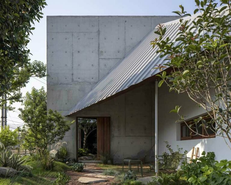 intersecting geometries form AHL architects' DHY house in vietnam