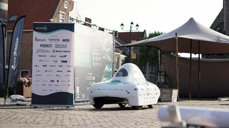 eco-runner team sets new guinness record for long-distance trip with ...